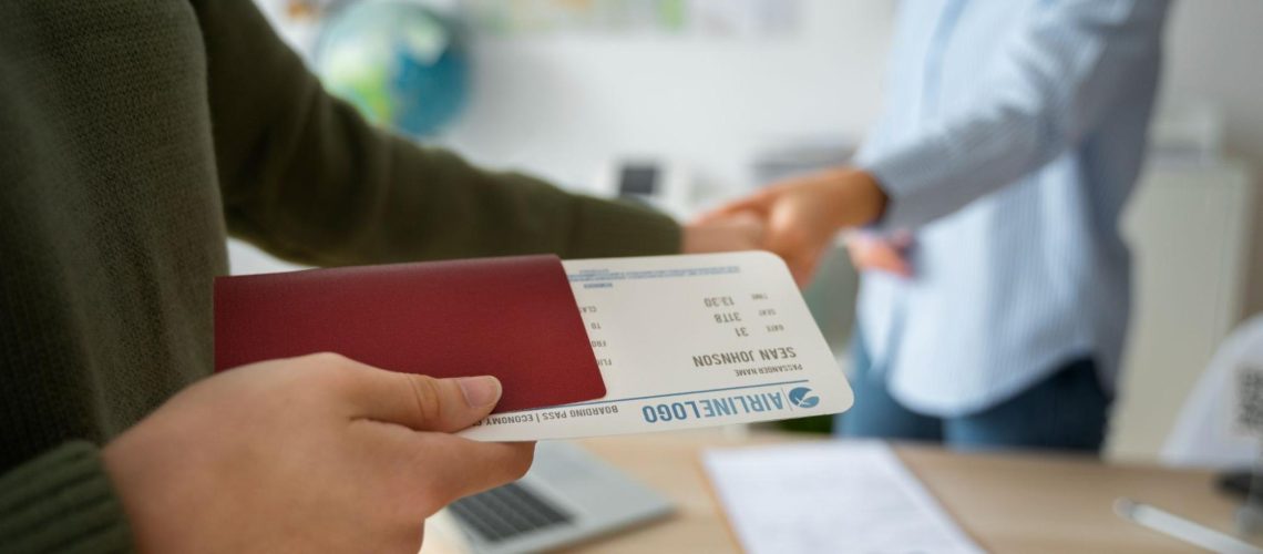 Agen Tiket Pesawat Terdekat dari Lokasi Saya: Booking Cepat & Praktis ...